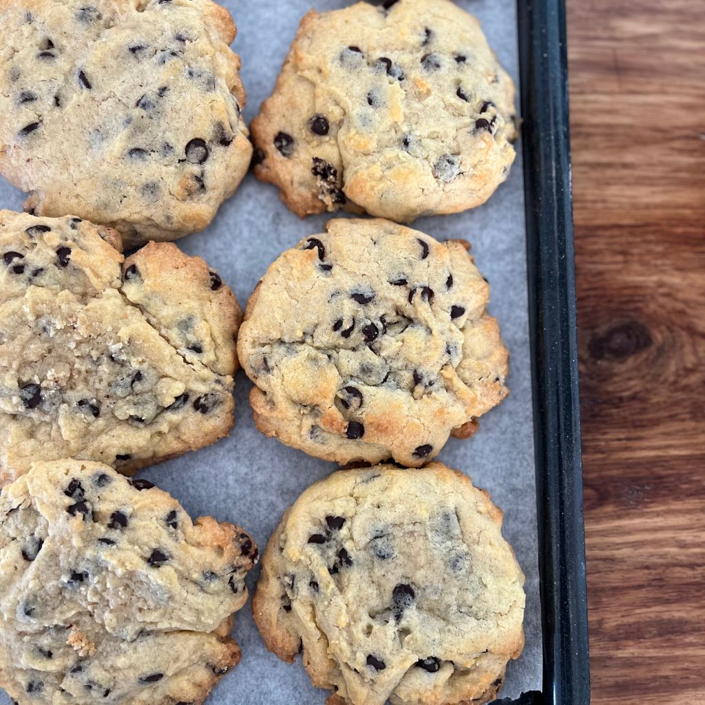 Choc chip cookies | pack of 6 - SHOPZAKA