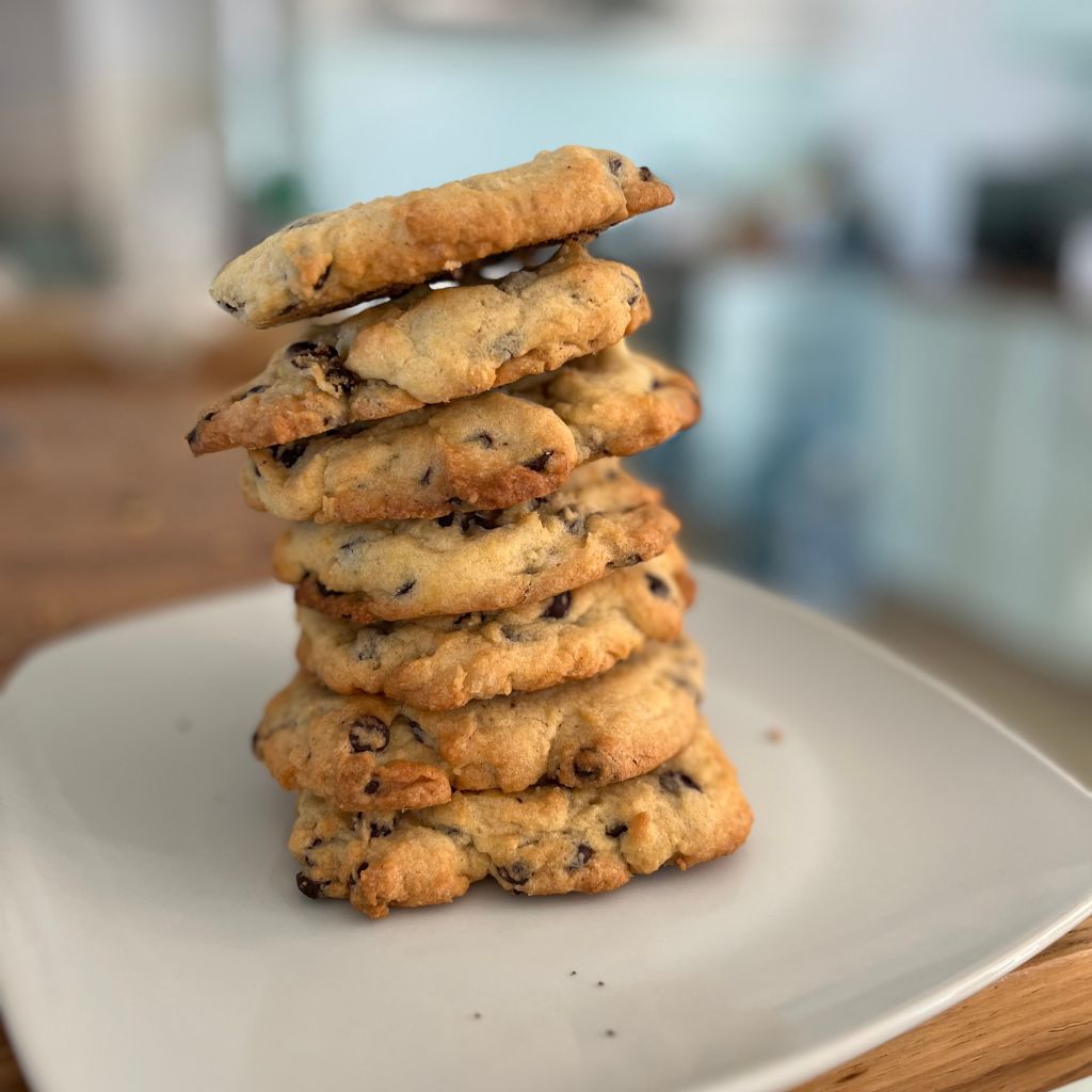 Choc chip cookies | pack of 12 - SHOPZAKA